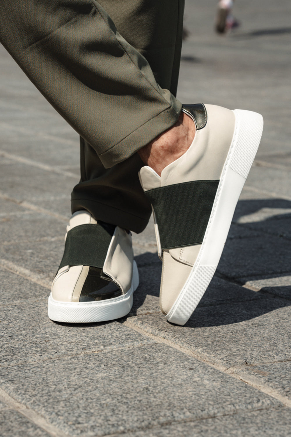 Mazonni Velastra Men's Beige and Black Slip-On Sneakers with Elastic B